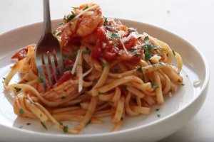 Vind jij zo'n hartje in je koffie ook zo leuk? Zo maak je 'm makkelijk ...