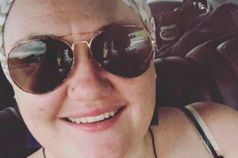 Vrouw die op het strand werd uitgelachen deelt ijzersterke boodschap