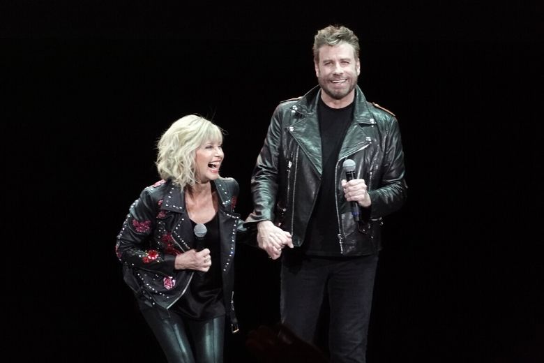 Grease-reünie: Olivia Newton-John en John Travolta spelen opnieuw Sandy ...