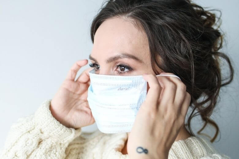 Zuurstoftekort door het dragen van een mondkapje: kan dat?