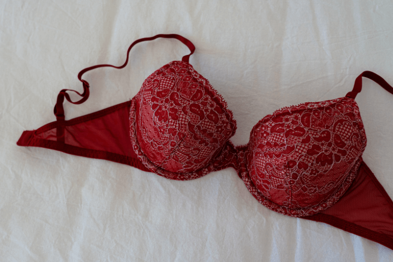 Hoe lang mag je eigenlijk een bh dragen?